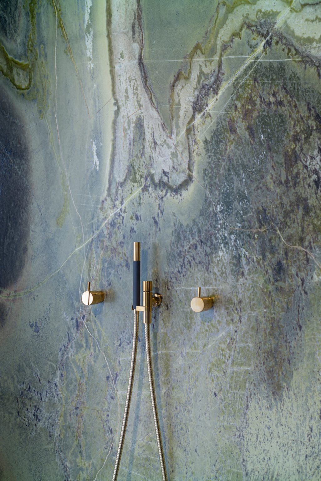 Maßgefertigte Naturstein Duschwanne & Verkleidungen - STEINWOLF ...