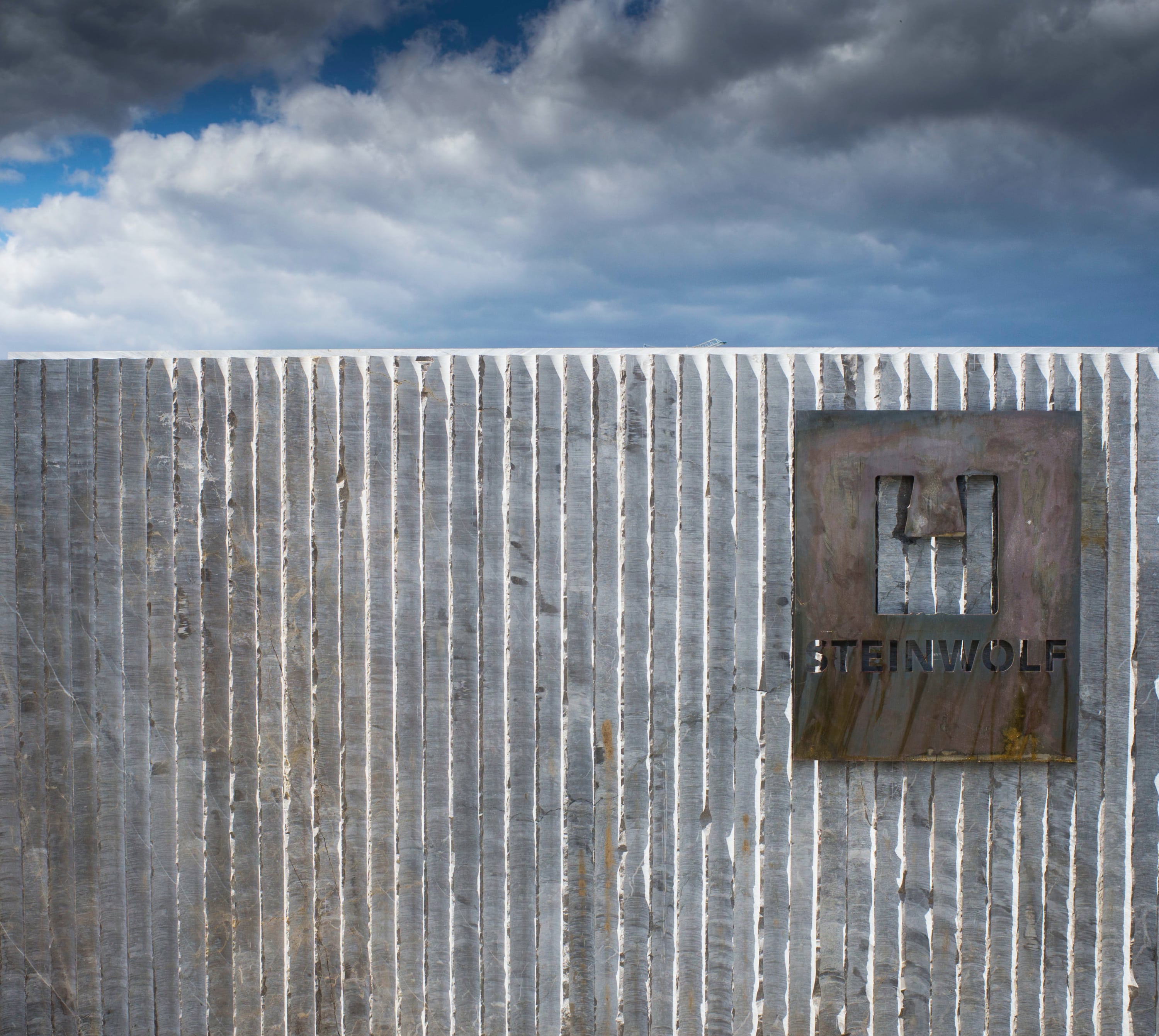Das sind wir! - STEINWOLF NatursteinLösungen